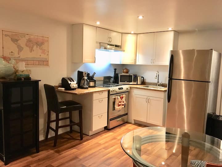 Cozy Basement Apartment In Oakville - Hamilton