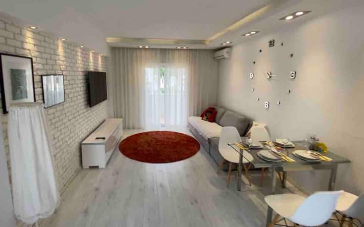Next To The Bar Street In A Quiet Area, 2 Bedrms - Ayia Napa