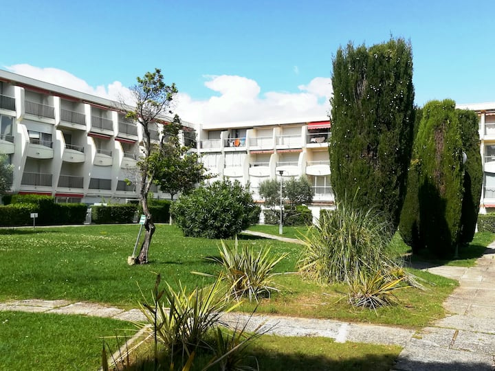 Studio  Avec Parking Privé Au Centre Ville. - La Grande-Motte