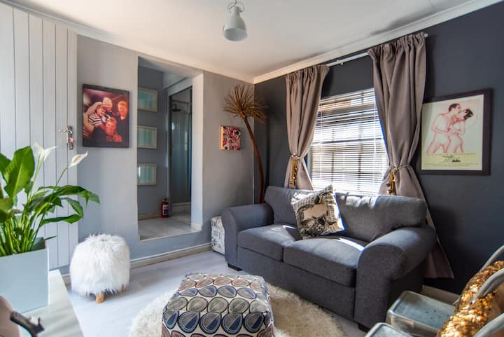 Gay Friendly  Visually Rewarding Clean Sheets - Randburg