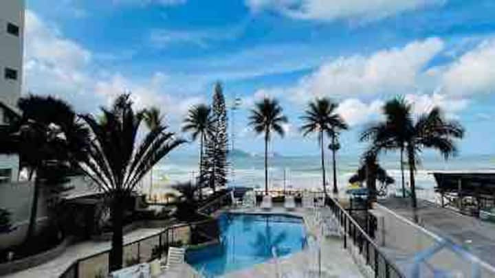 Pé Na Areia Nas Astúrias! - Santos, Brasil
