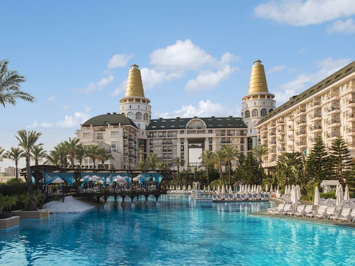 Delphin Diva - Standart Kara Manzarali Oda - Antalya