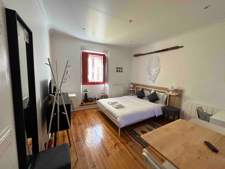 #Stayatmyhome - Lisbon - Avenida - Lissabon