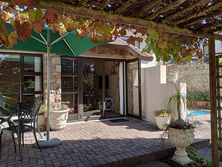 The Stone Cottage - Plettenberg Bay