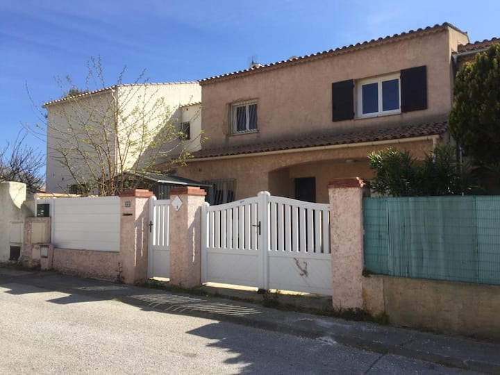 Maison Familiale De Vacances Proche Plages - Six-Fours-les-Plages