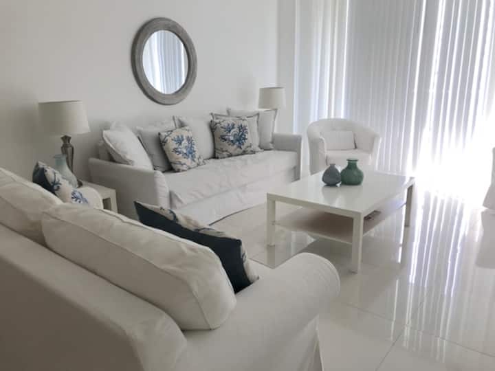 Departamento En Ocean Reserve Sunny Isles Beach. - Sunny Isles Beach, FL