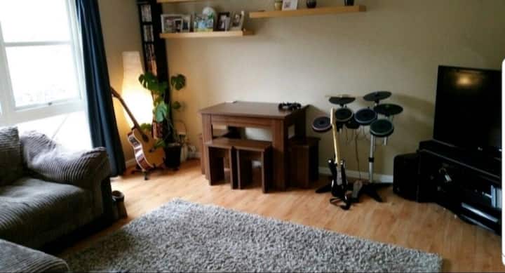 Lovely 2 Bedroom Apartment In The Heart Of Aberdeen With Parking. - Aberdeen