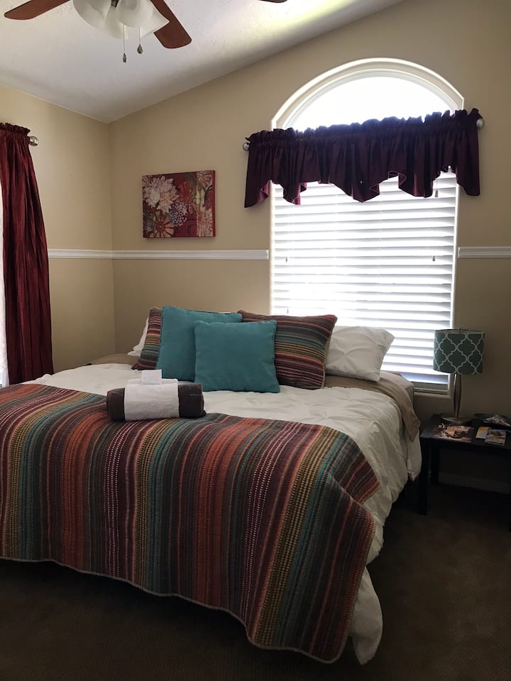 Private Suite Right Off I 15 - St. George, UT