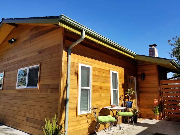 Cedar Cottage By The Sea - Capitola, CA