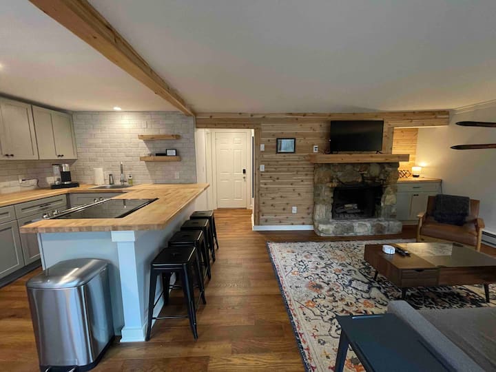 Peaceful Creekside Condo - Mountain View’s! - Sugar Mountain, NC
