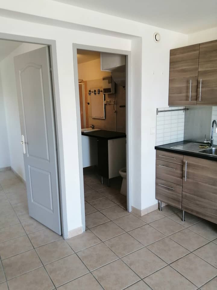 Logement Au Calme Proche Des Commodités - Gardanne