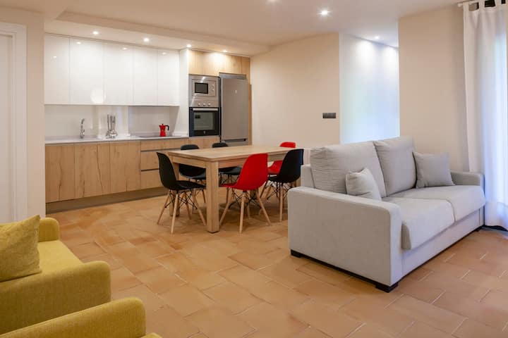 Tierra Suites 1 En Biescas, Hasta 6 Personas - Biescas