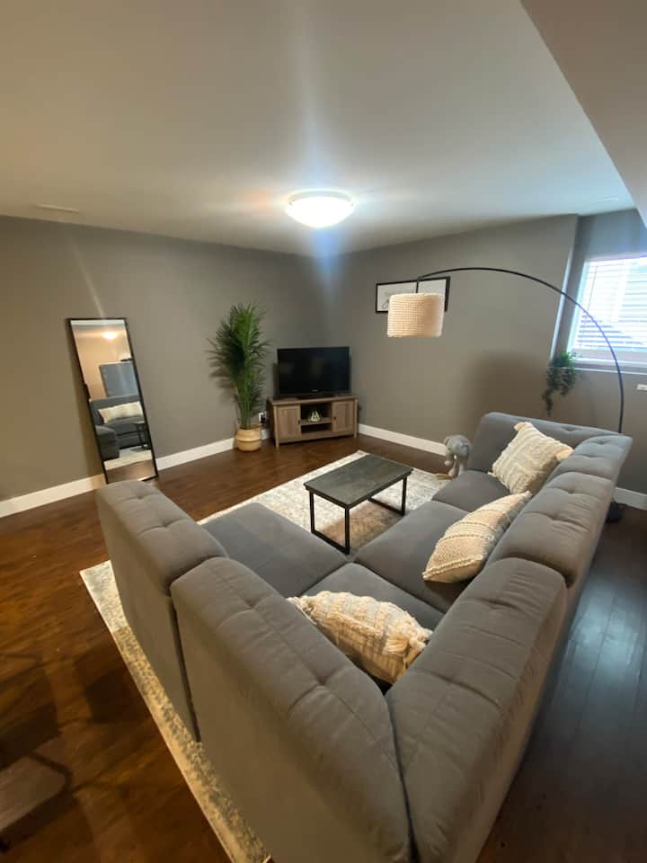 “Home Away From Home”cozy Suite-batchelor Heights - Kamloops