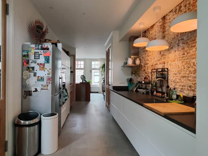 Sfeervolle Kunstenaars Woning - Haarlem