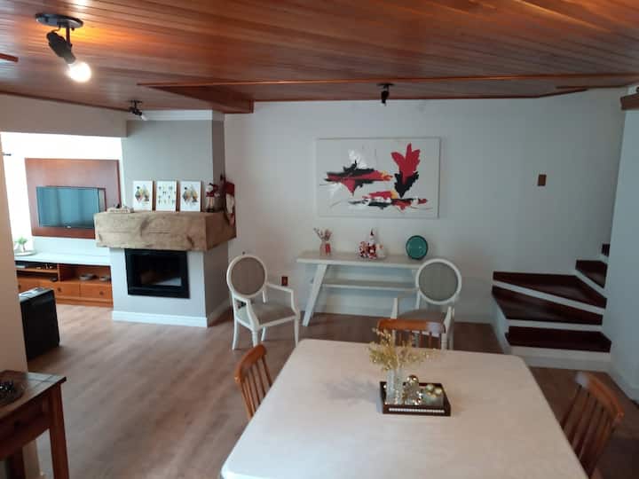 Casa Agradável Meio A Natureza Com Lareira Interna - Canela