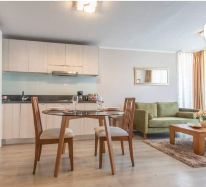 D-14,metro Santa Lucía, Pasos Hospital Católica - Santiago