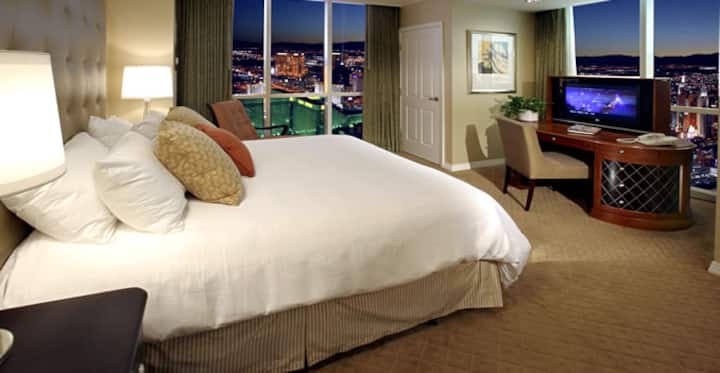 Mgm Signature 1 Bed/2 Bath W/balcony! - Las Vegas, NV