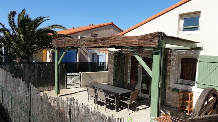 Petite Villa Avec Piscine à 3 Kms De La Mer - Vic-la-Gardiole