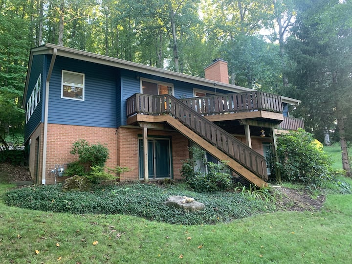 Treehouse Tuckaway - House With Peaceful Proximity - Blacksburg, VA