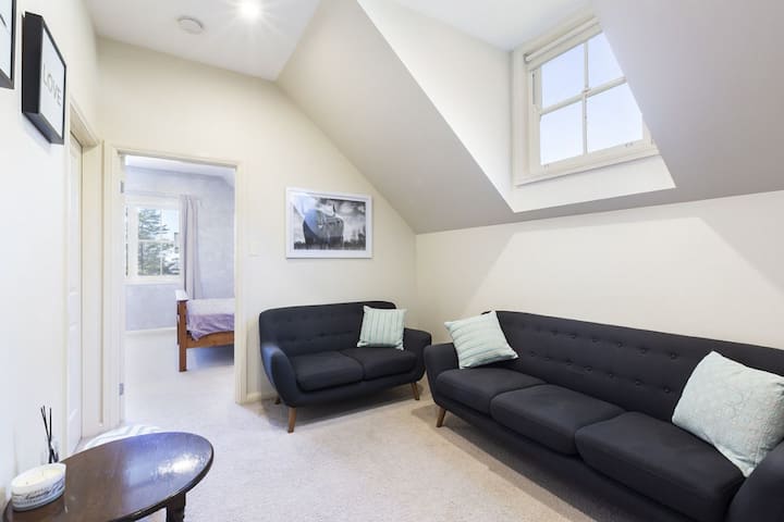 Warrimoo Guest House - Springwood