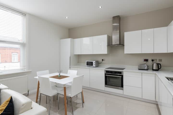 Comfortable Apartment B16 9tb & Latest Amenities - Birmingham