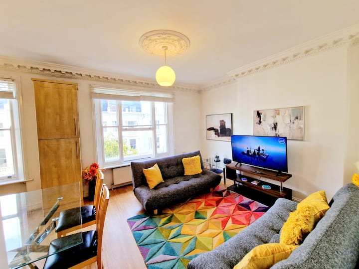 Beautiful Kensington Home By Earl's Court Station - London