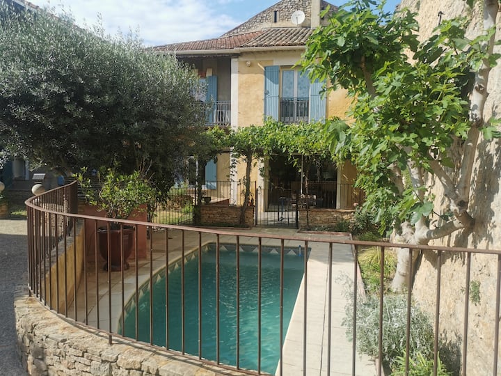 Maison De Caractère à L'abri Des Remparts - Bagnols-sur-Cèze