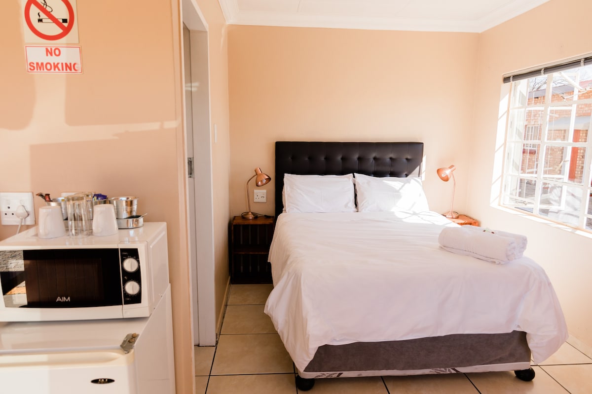 Bronx guest house - Bed and breakfasts for Rent in Bronkhorstspruit ...