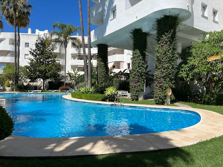 Precioso Apartamento En Urbanización De Lujo - Marbella