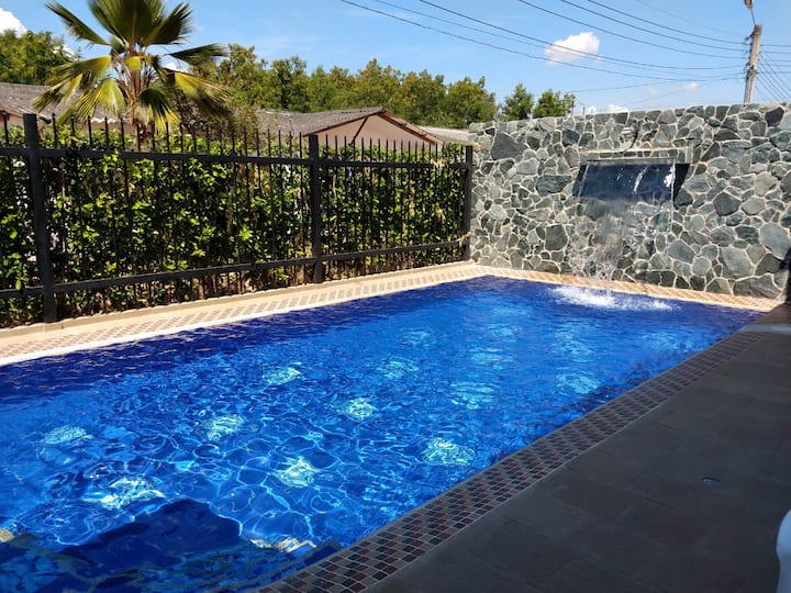 Summer House With Private Pool - Girardot