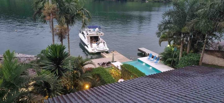 Casa Alto Padrão Pé Na Areia E Praia Particular - Angra dos Reis