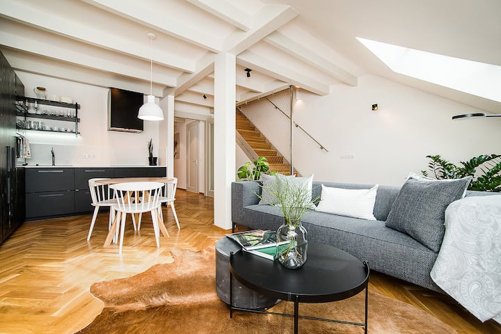Luxurious Two-bedroom In The Old Town - Prague