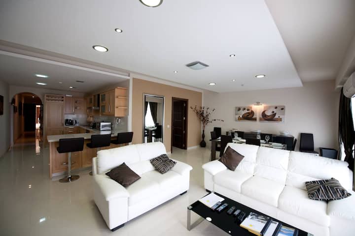 'Zerniq' Luxury Apartment With Pool In Qala Gozo - Malta