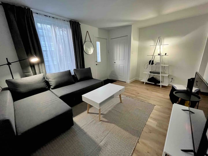 Un Havre De Paix En Plein Centre-ville! - 利維