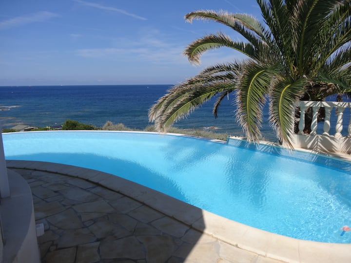 Maison Vue Mer à 100 M + Piscine - Ajaccio