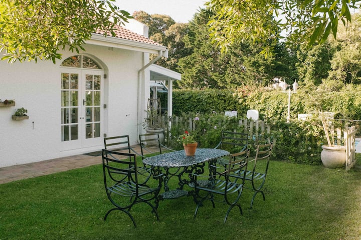 Leisure Isle Pool House - Knysna