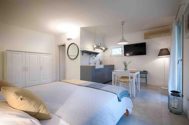 Charming Studio In Kut (No.2) - Vis
