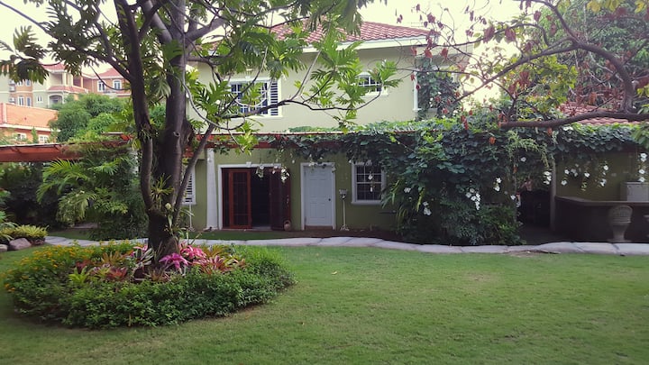 The Harmony House - Whole House - Kingston