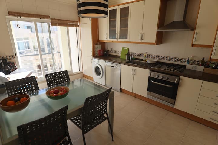 Private Spacious Room With Great Ocean View - Ericeira