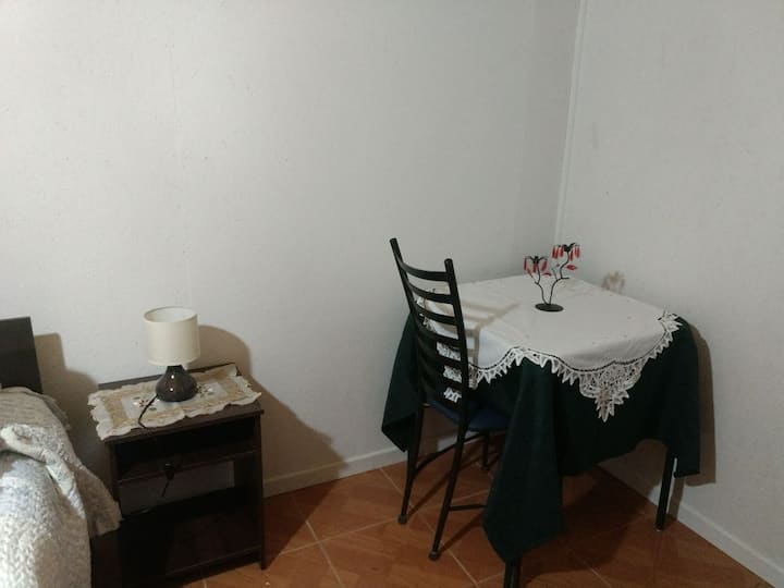 Pieza Con Entrada Independiente, Lugar Tranquilo - Osorno