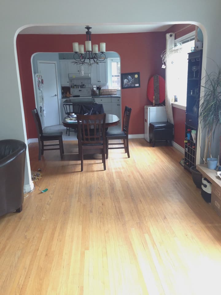 The Historical Norton House - Camrose