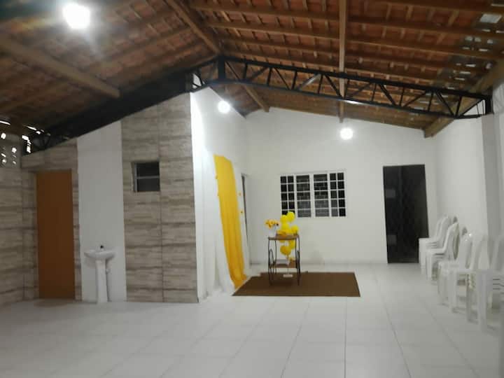 Casa Agradável Com Piscina Amplo Espaço Família - Teresina