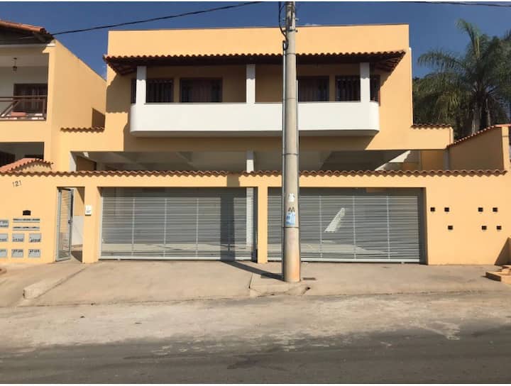 Apartamento Inteiro Novo Com 2 Vagas De Garagem - Sete Lagoas