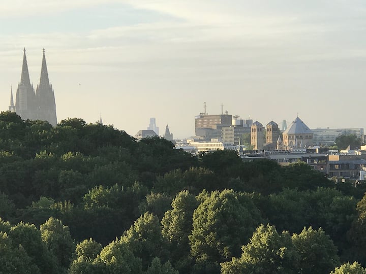 Helle Wohnung Mit Aussicht - Colonia