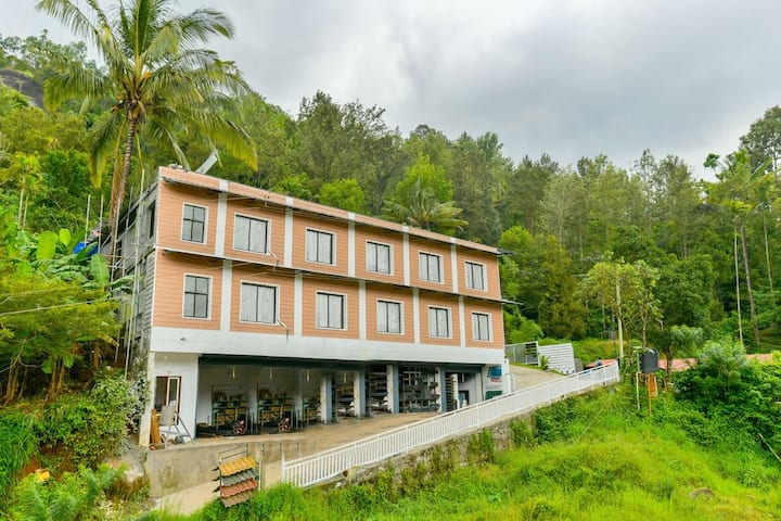 24 Homestays In Munnar (2022) | Updated Deals, Latest Reviews, Photos