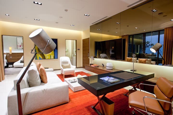 2-bedroom Luxury 20th Floor Penthouse+bbq Terrace - Bedok