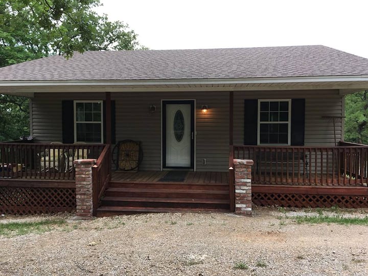 The Cottage - Lake of the Arbuckles, OK
