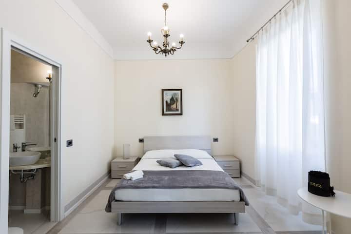 Guelfa's Room4 - Florence