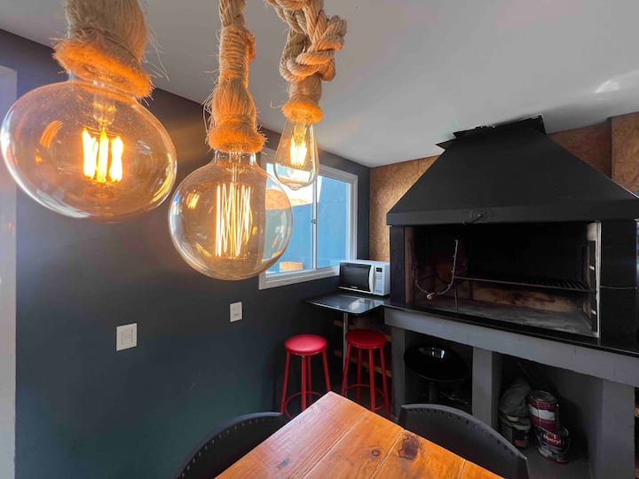 Casa Estilo Uruguaio áRea Gourmet Com  Parrilla! - Pelotas