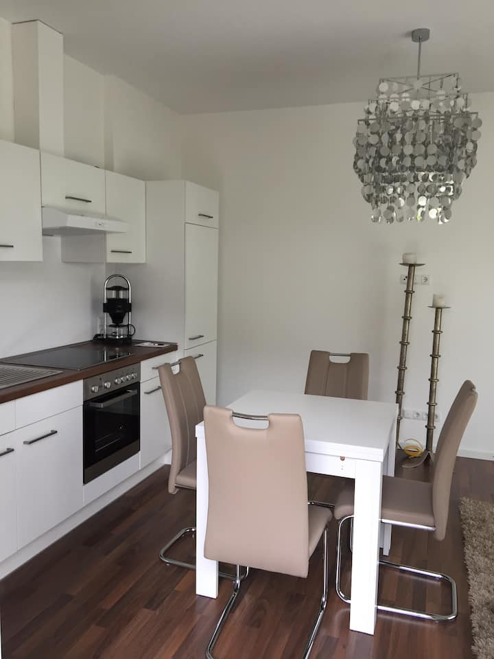 Cozy, Bright And Close Apartment - Hannover